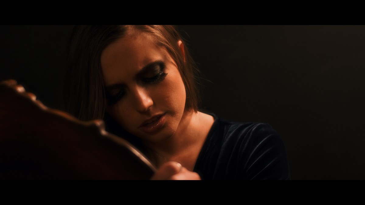 Somna feat. BLÜ EYES – Drawn to You – FrontlineFire Films